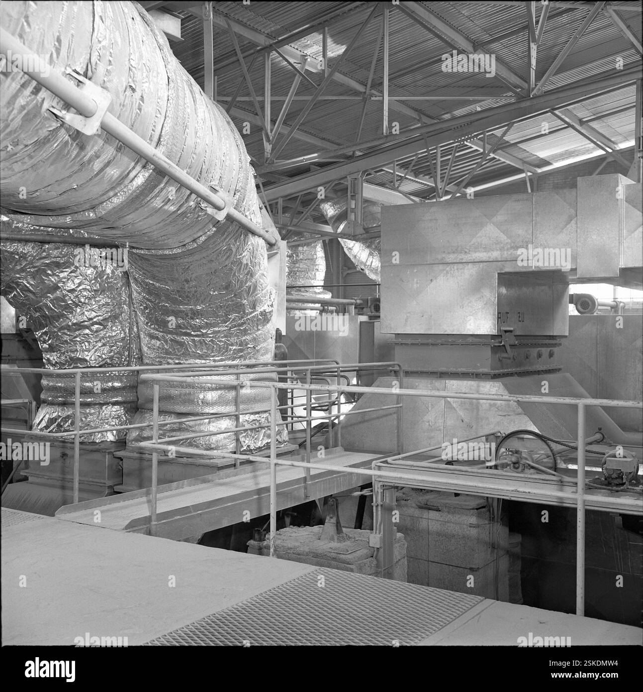 Filter-Anlage schützt Anwohner vor dem Staub aus der Zementfabrik ...