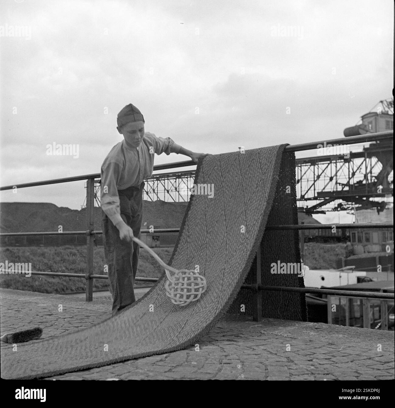 Basel, Ausbildung zum Rheinmatrosen auf dem Schulschiff "Leventina ...