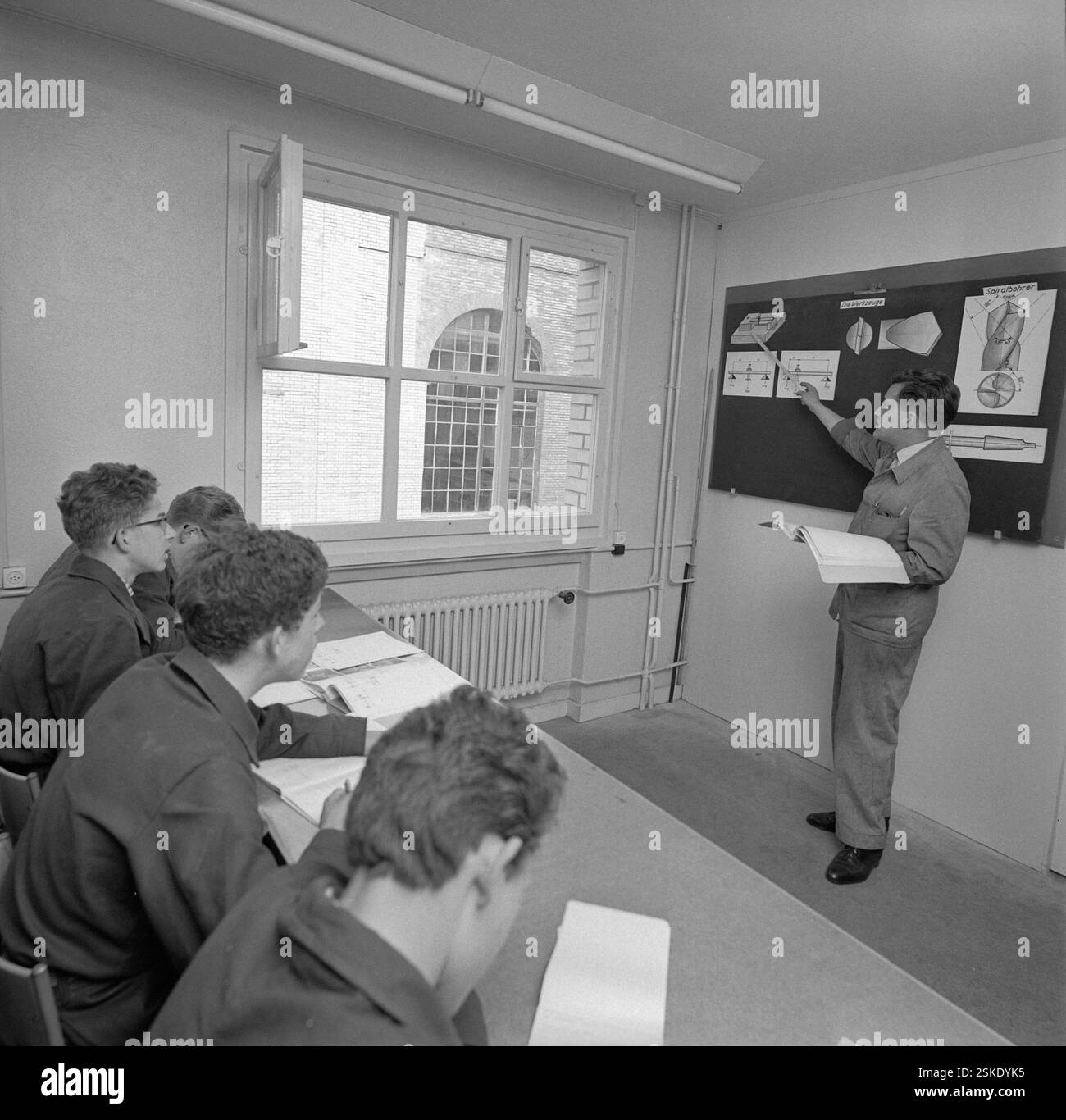 Neue Lehrwerkstätte der Sulzer-Werke, Winterthur 1961#New training ...