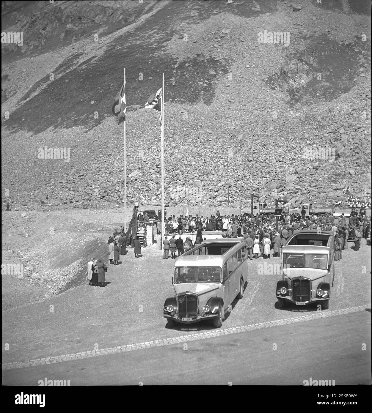Offizielle Eröffnung der neuen Sustenpass Strasse 1946#Formal opening ...