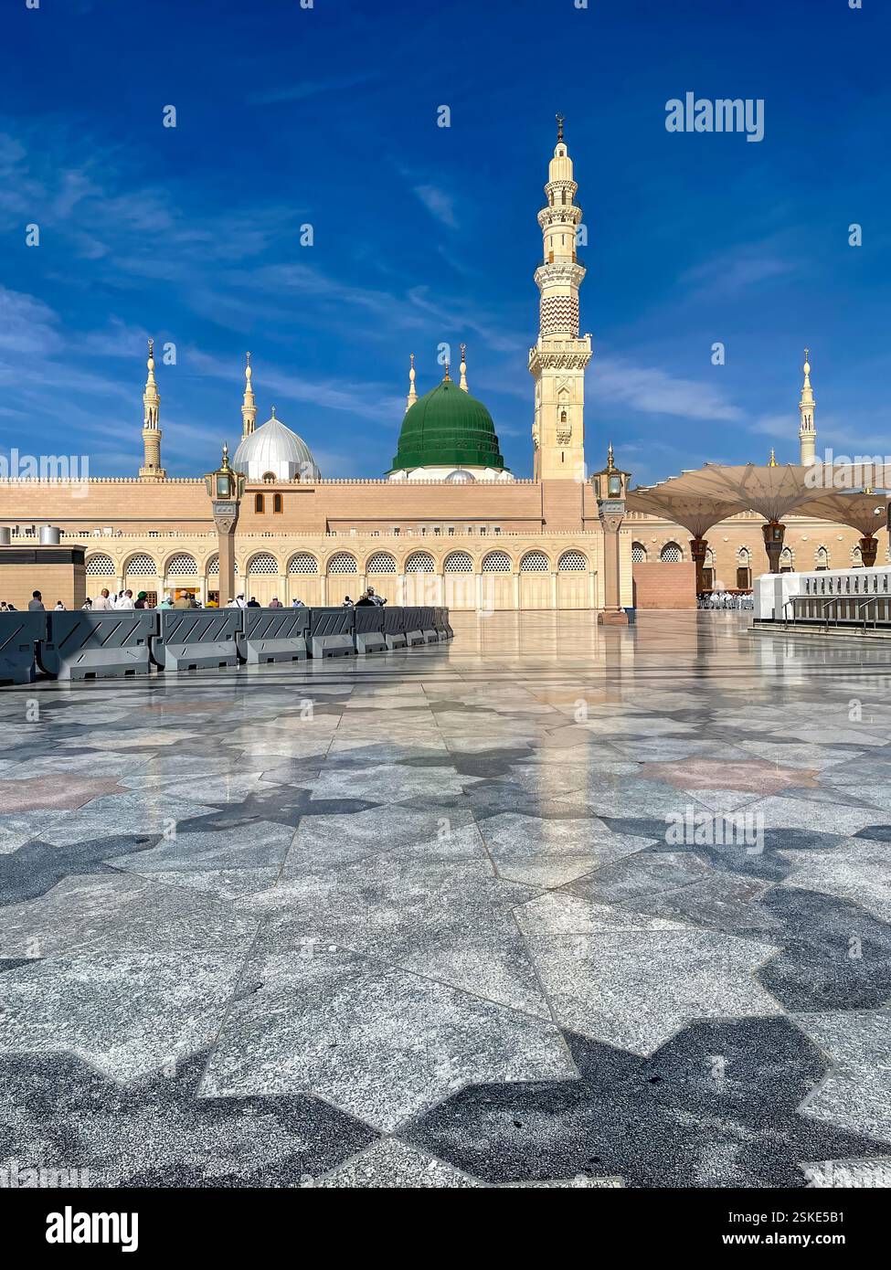 Al Madinah Al Munawwarah.this photo was taken from Al Masjid Al Nabawi ...