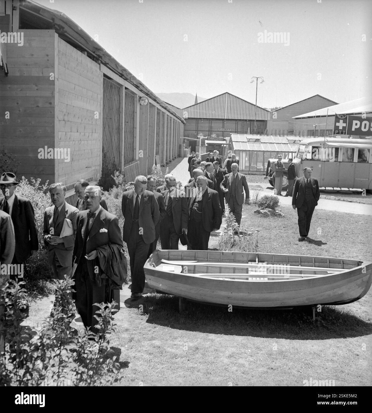 Nationalräte besuchen IKRK in Genf, 1945#Members of the National ...