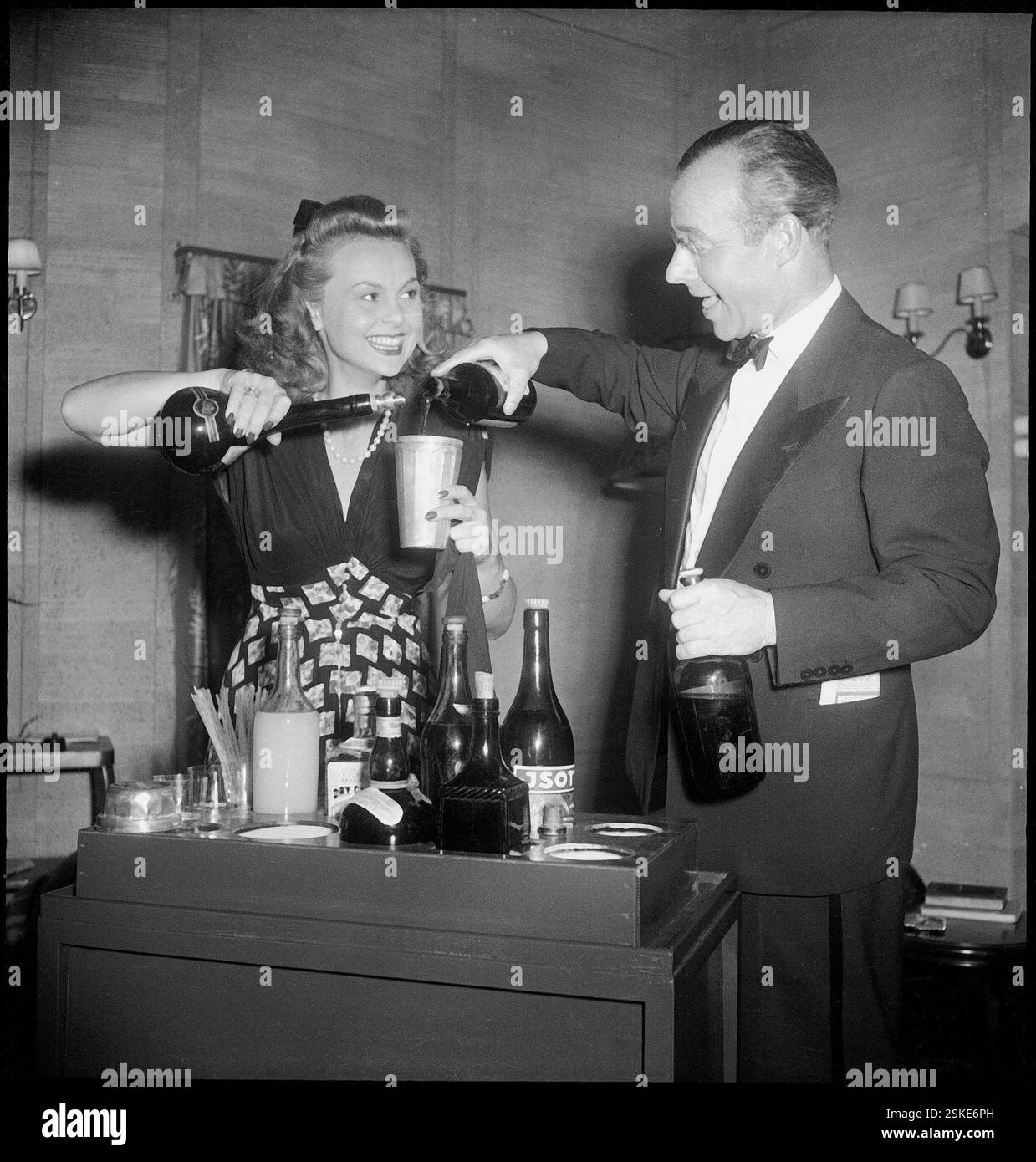 Heinz Rühmann in "Der Mustergatte" 1948#Heinz Rühmann in "Der ...