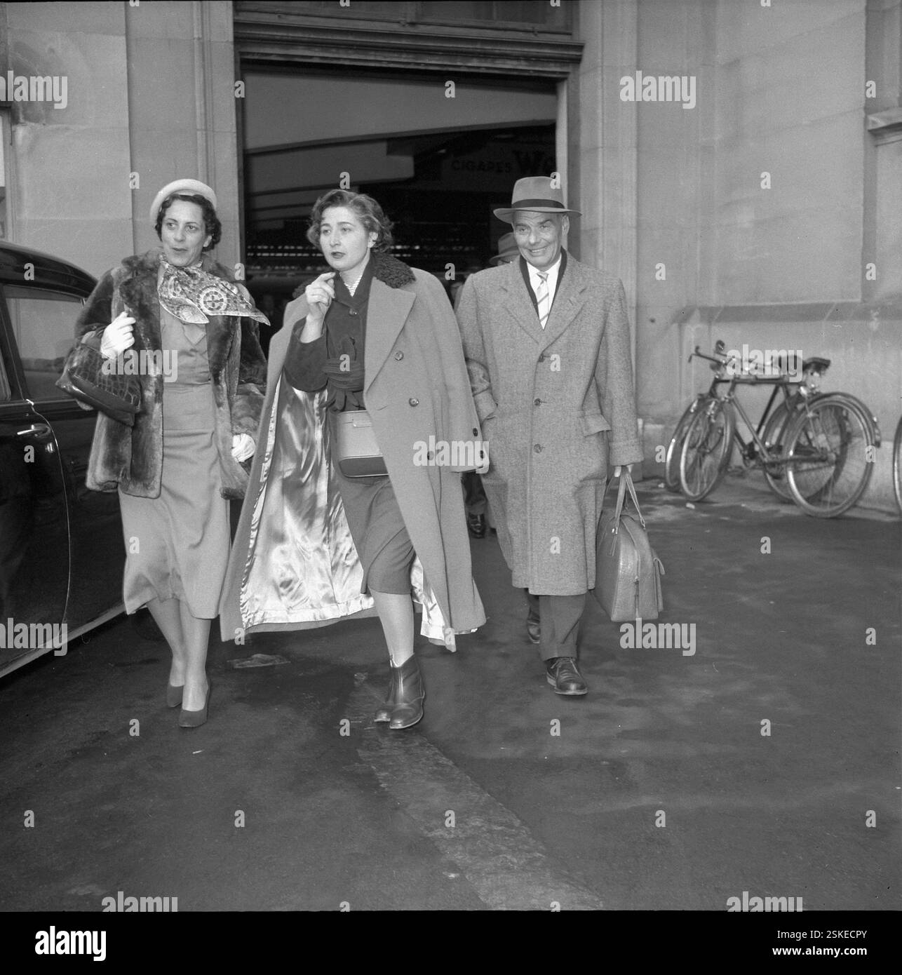 Maria popescu hi-res stock photography and images - Alamy