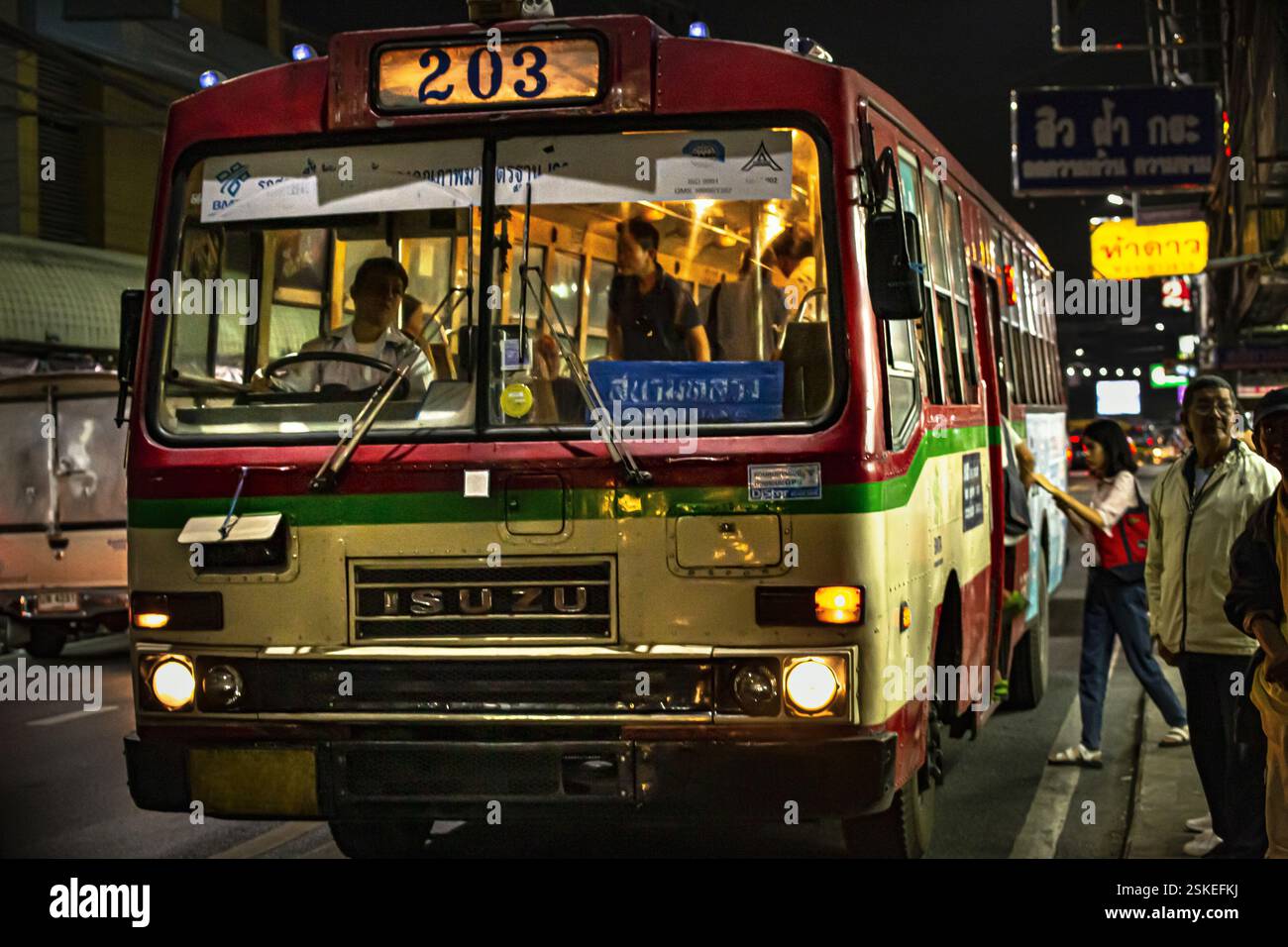 Public transport in Bangkok during the evening when the workers take the bus Stock Photo - Alamy