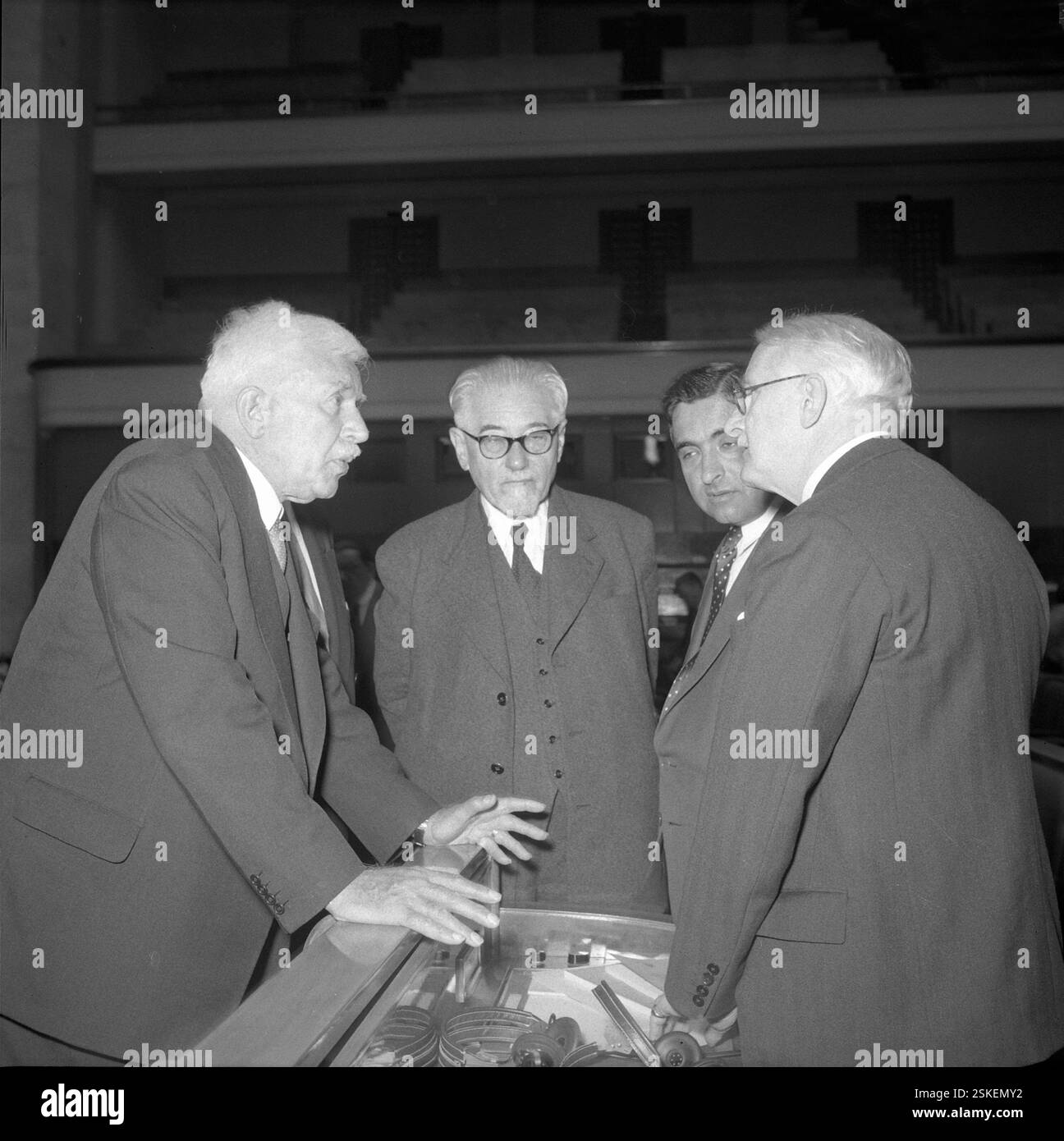 38. Internationale Arbeitskonferenz (ILO) in Genf, 1955: William ...