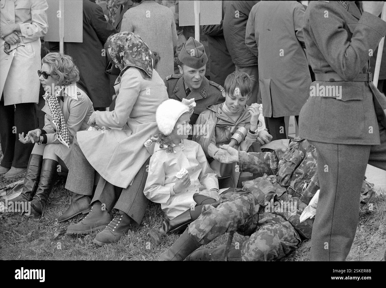 Besuchstag in der RS, Yverdon 1969#Visit day at recruits school ...