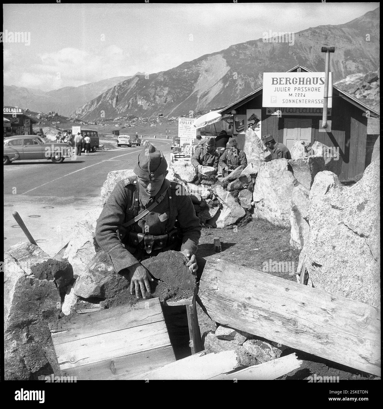 Manöver des 3. Armeekorps am Julierpass 1959#Manoeuvre of the 3thd Army ...