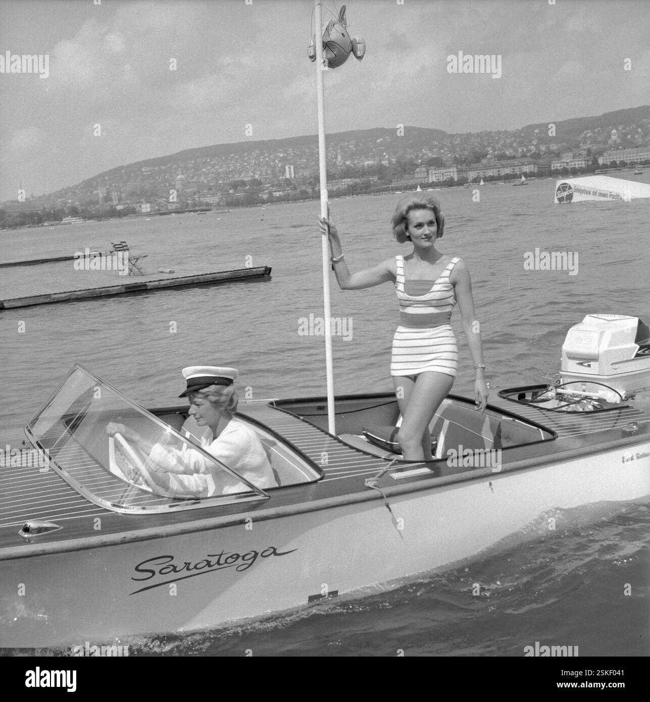 während Schweizer Wasserski-Meisterschaften#At Swiss waterskiing ...