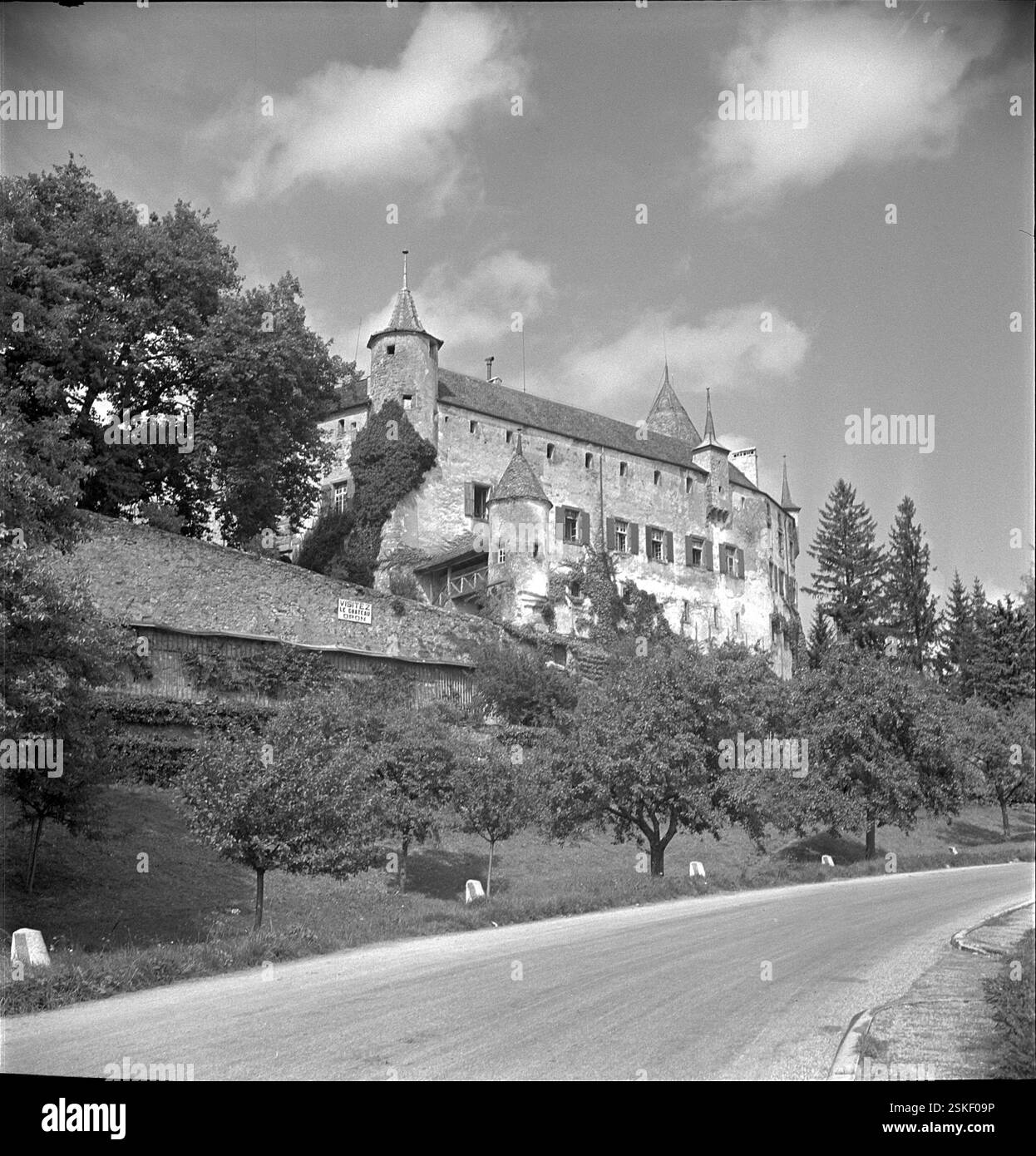 Schloss Oron, 1941#Oron Castle, 1941- RDB BY DUKAS Stock Photo - Alamy