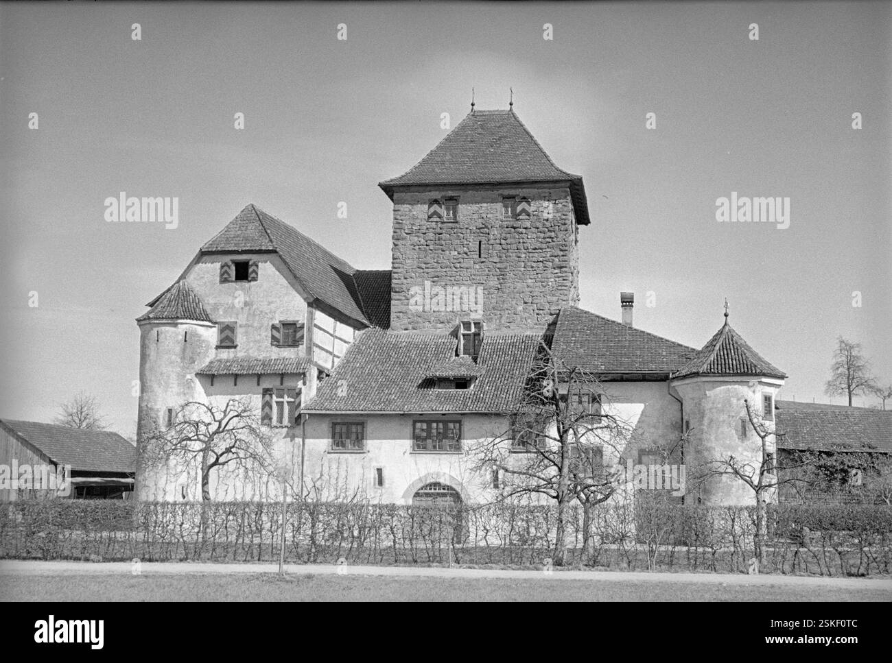 Schloss Hegi in Winterthur, 1946#Hegi Castle in Winterthur, 1946- RDB ...