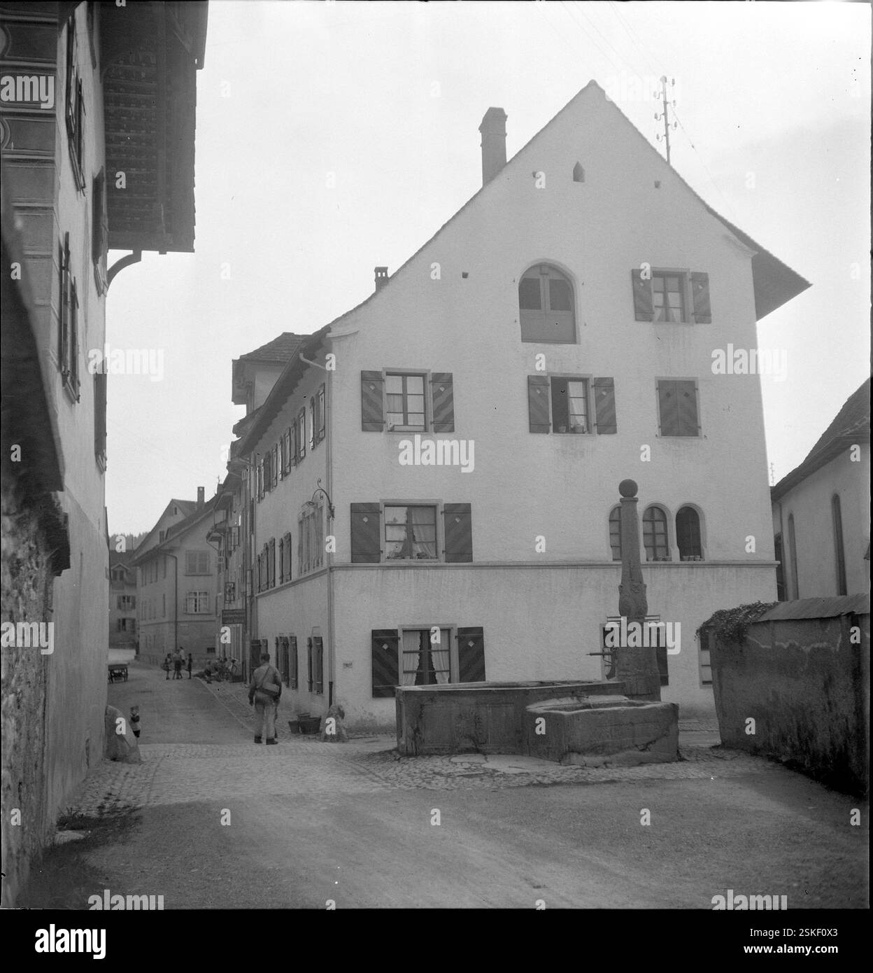 Alte Pfrund ("Schwarzes Schloss") in Bremgarten, 1945#Building called ...
