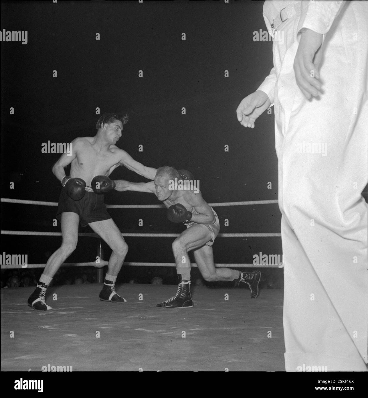 Hallenstadion zurich Black and White Stock Photos & Images - Alamy