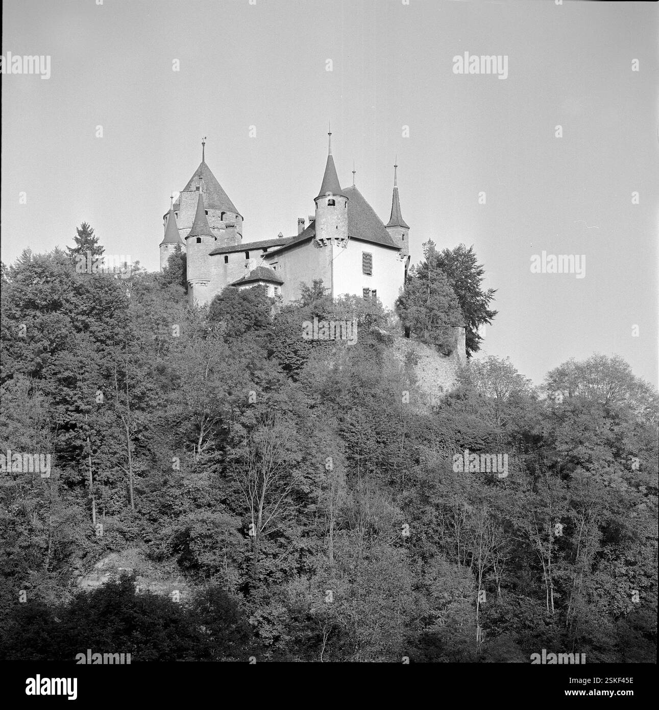 Lucens castle hi-res stock photography and images - Alamy