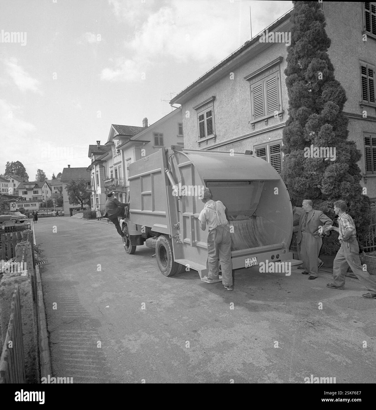 Müllwagen--- 'Colectomatic', der neue Kehrichtabfuhrwagen von Rüti ...