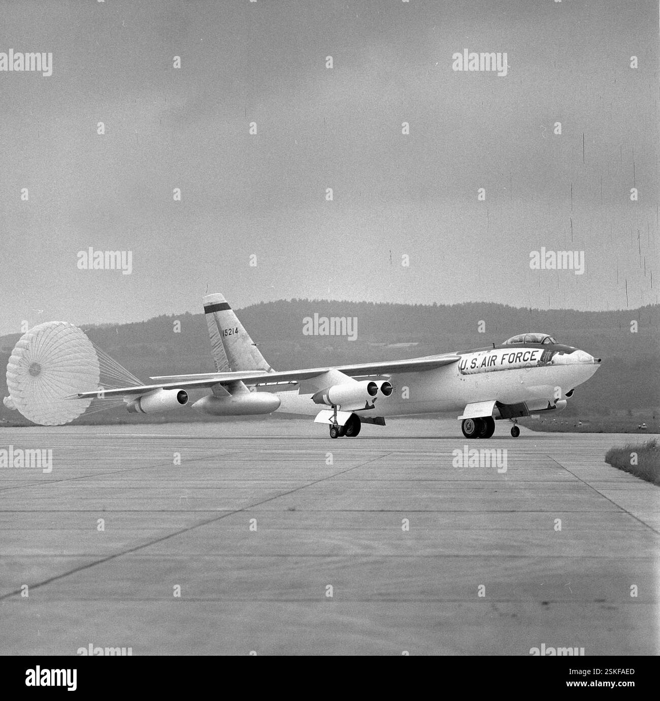 Boeing b 47 stratojet hi-res stock photography and images - Alamy