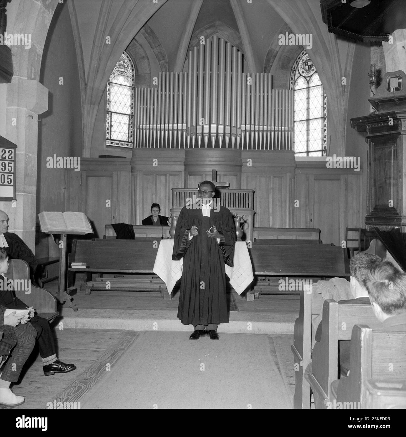 Historical cameroon Black and White Stock Photos & Images - Alamy