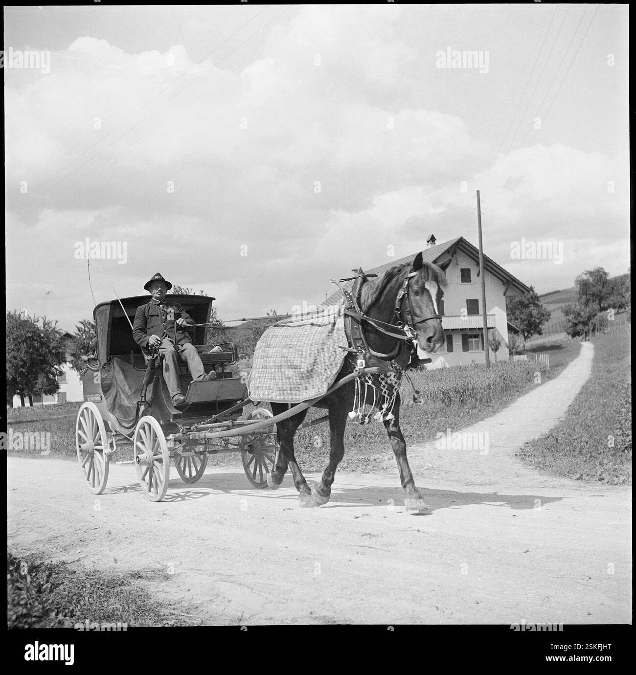 Sulz, Postbote unterwegs mit Pferdewagen, 1940#Sulz, postman on horse ...