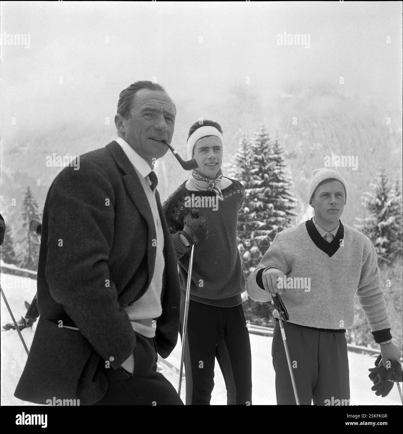 Lauberhorn-Abfahrt 1960: Sieger Willy Bogner (Mitte) mit seinem Vater ...