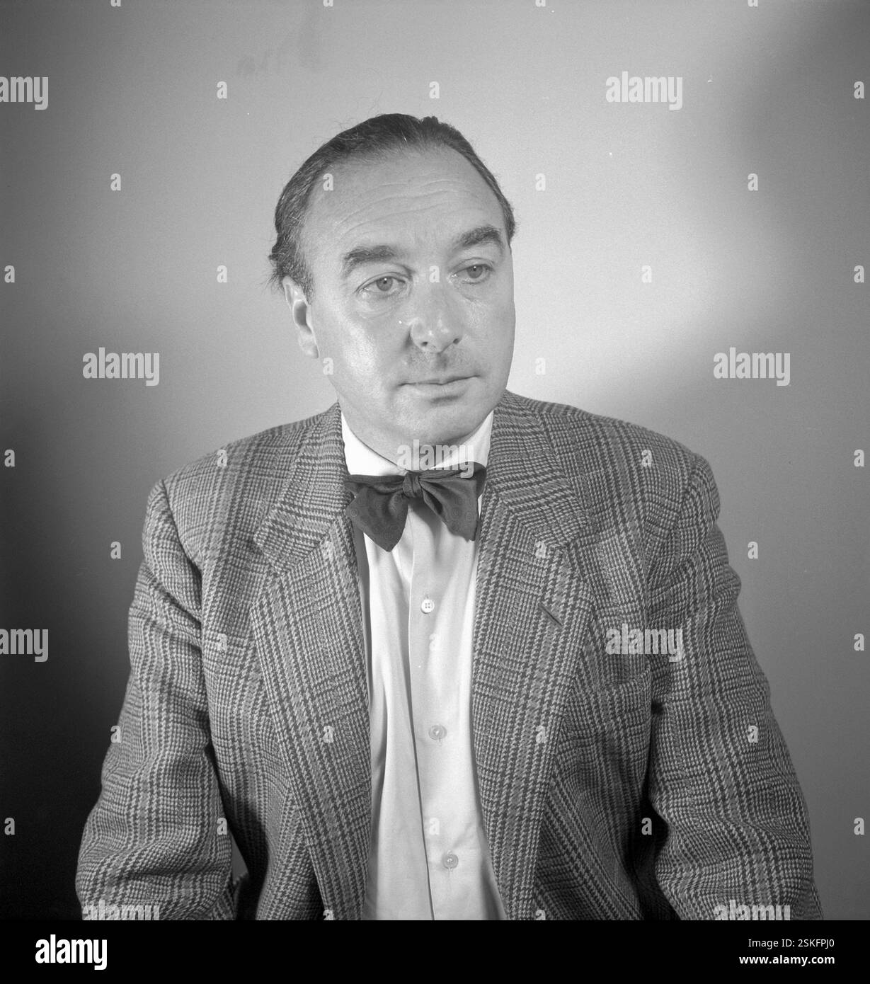 Dr. Friedrich Schramm, Direktor am Basler Stadttheater; Basel 1950#Dr ...