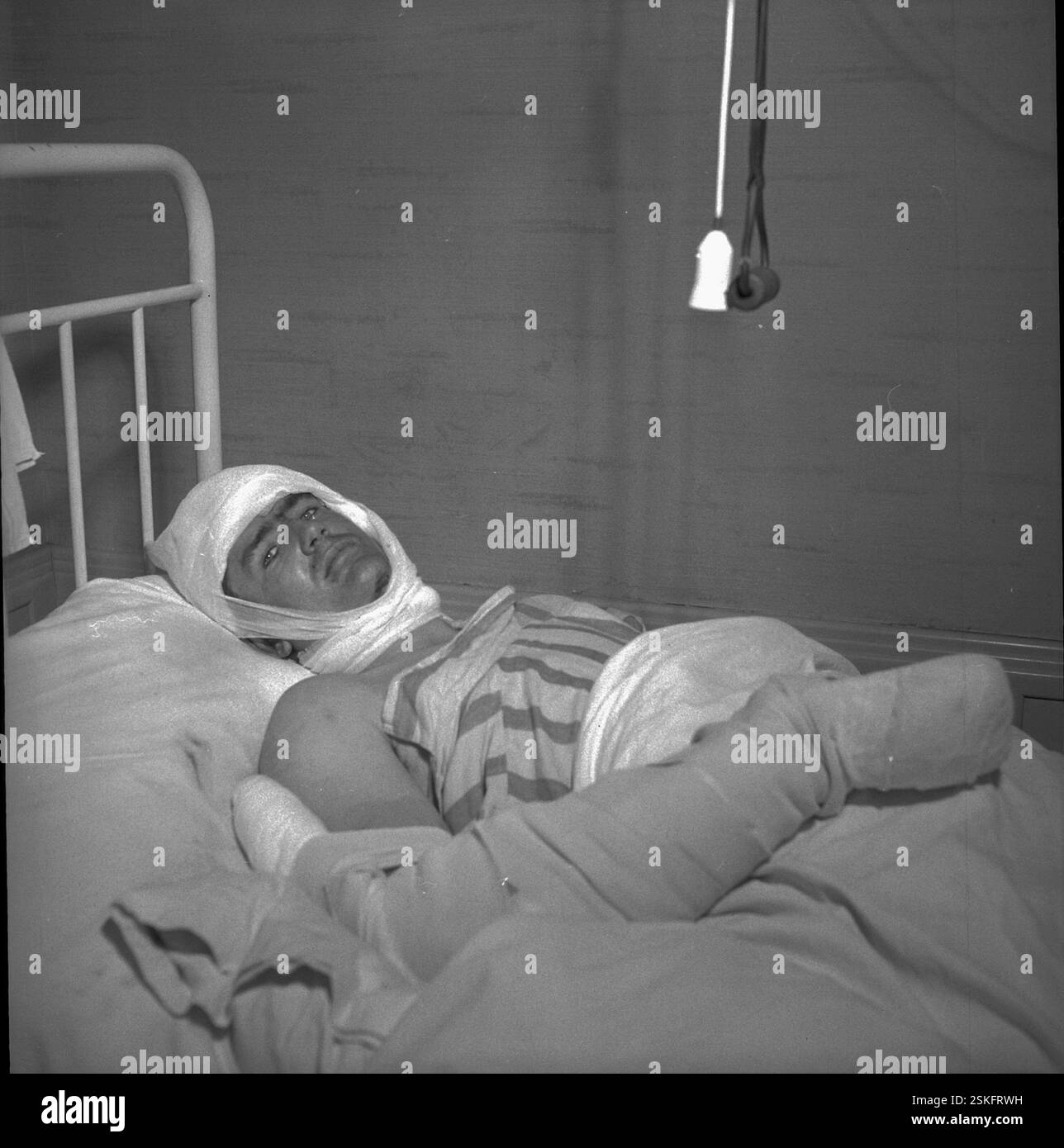 Helikopterabsturz während Insektizid (DDT) Versprühung, Pilot im ...