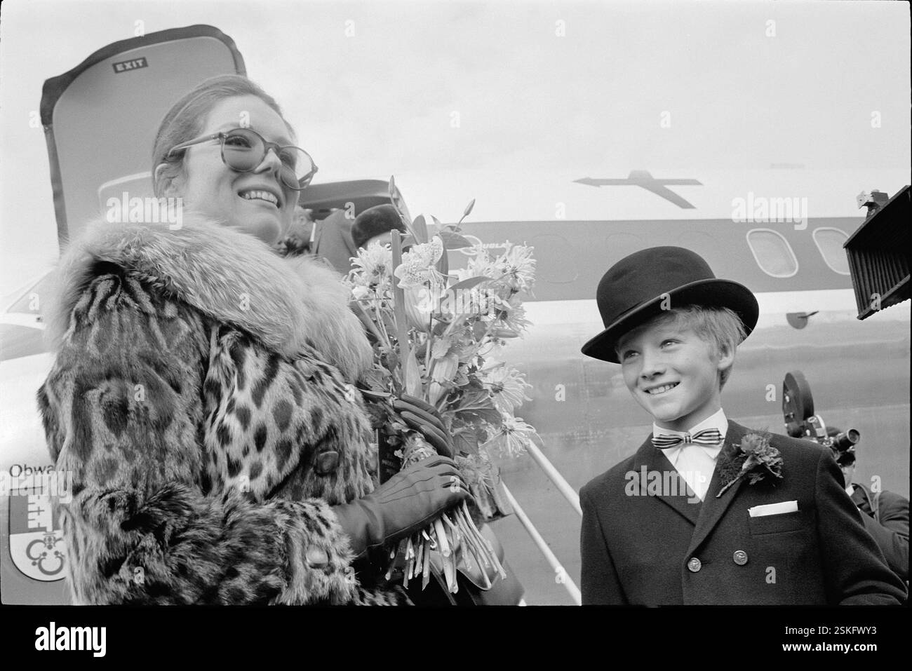 Diana Rigg kommt zu Dreharbeiten zum James Bond-Film "Im Dienste ihrer ...