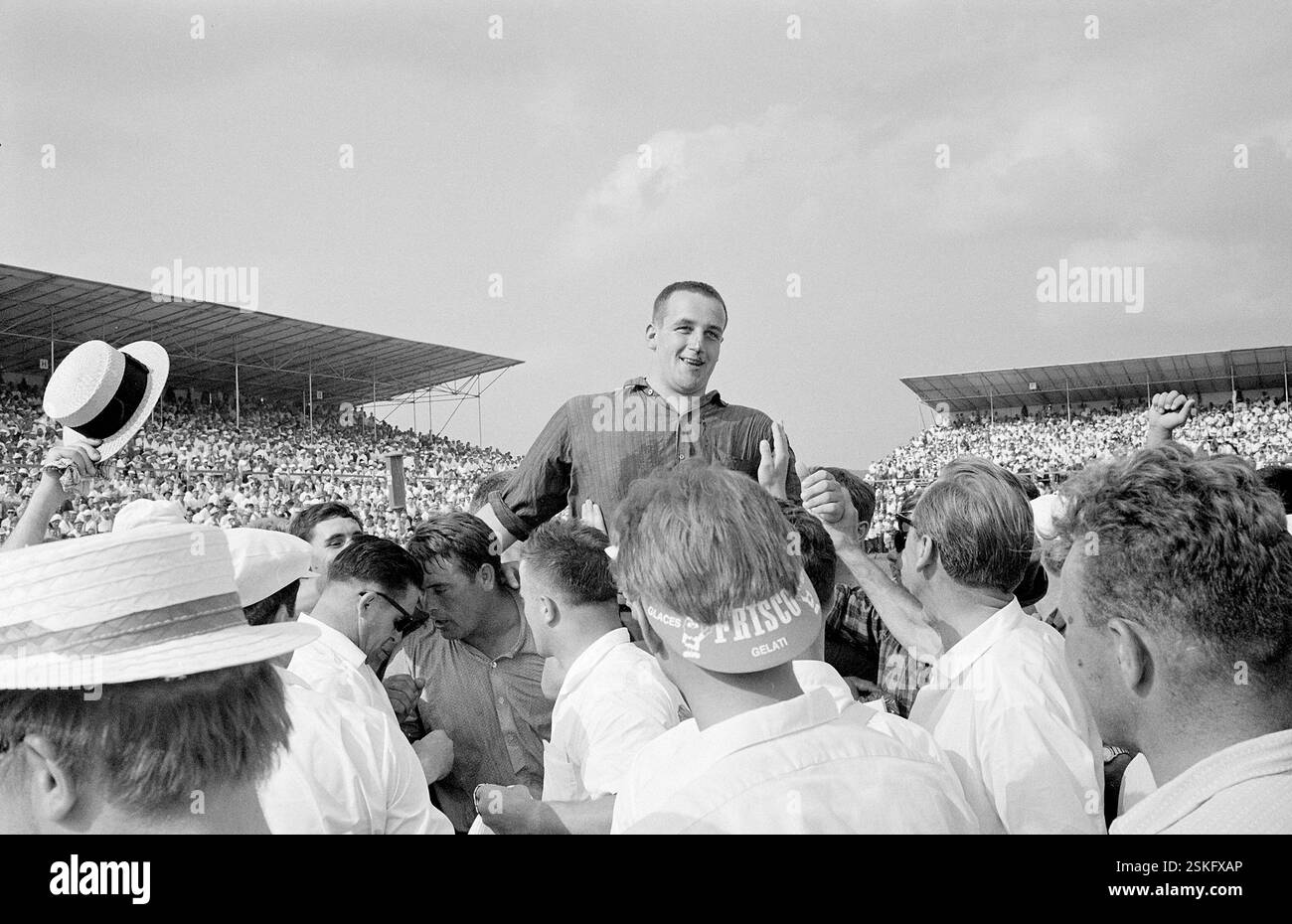 Eidg. Schwing- und Älplerfest Frauenfeld 1966: Schwingerkönig Ruedi ...