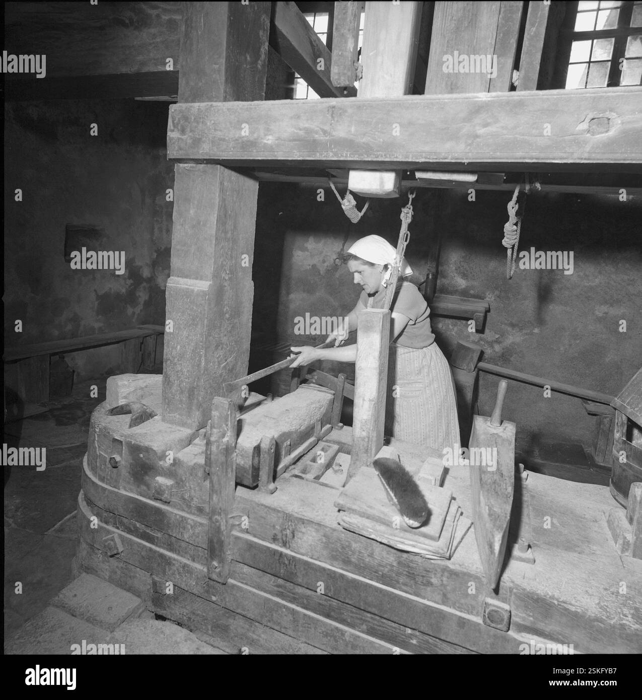 Die 200-jährige Ölmühle Böttstein 1962#The 200 years old Oil mill ...