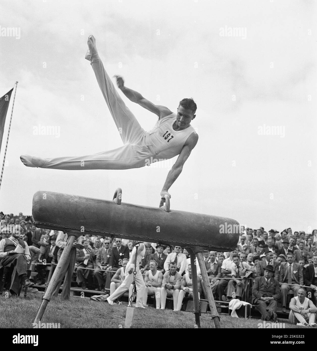 Joseph Stalder, Kunstturner 1945#Joseph Stalder, athlete 1945- RDB BY ...