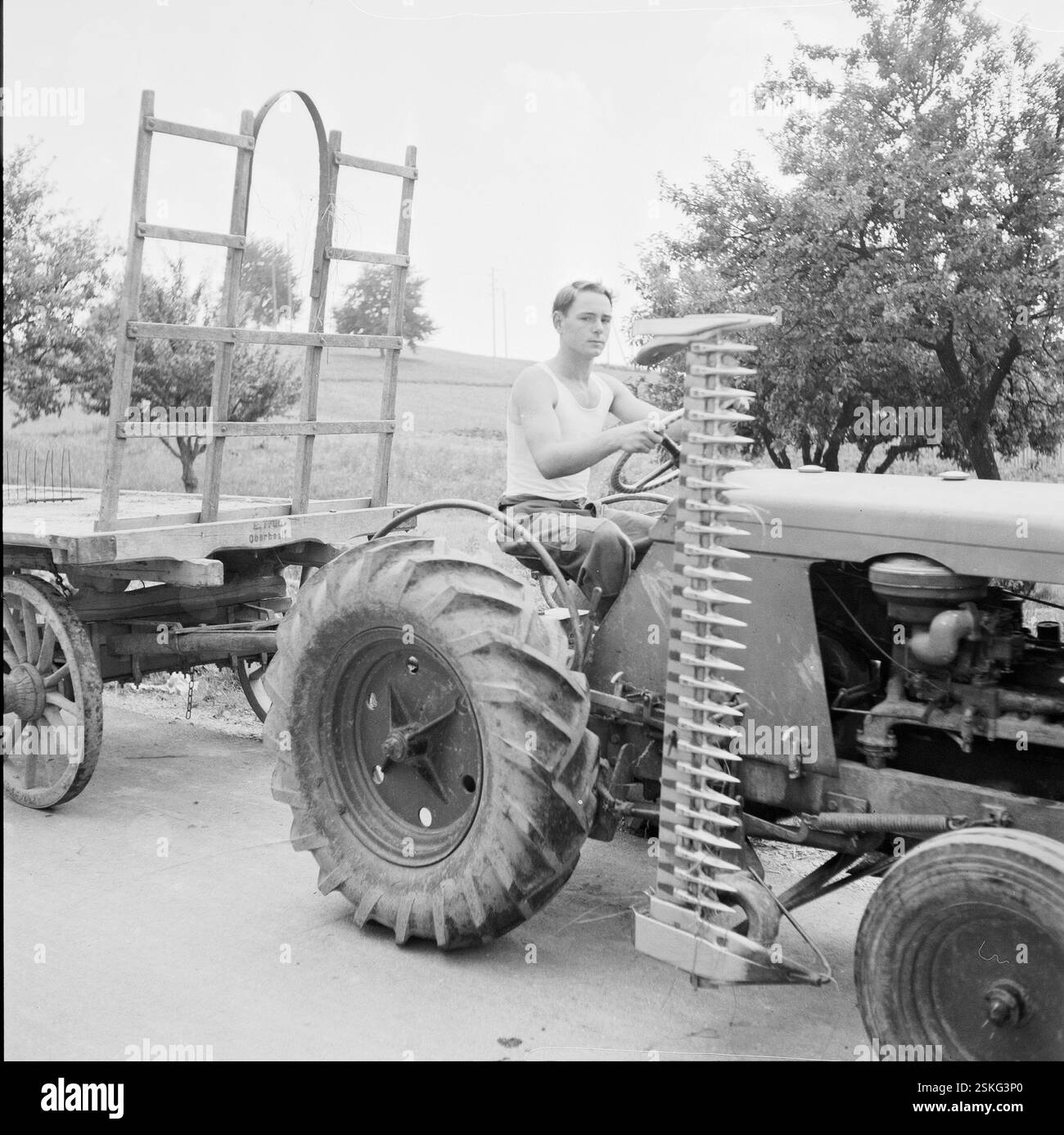 Traktor fahren Black and White Stock Photos & Images - Alamy