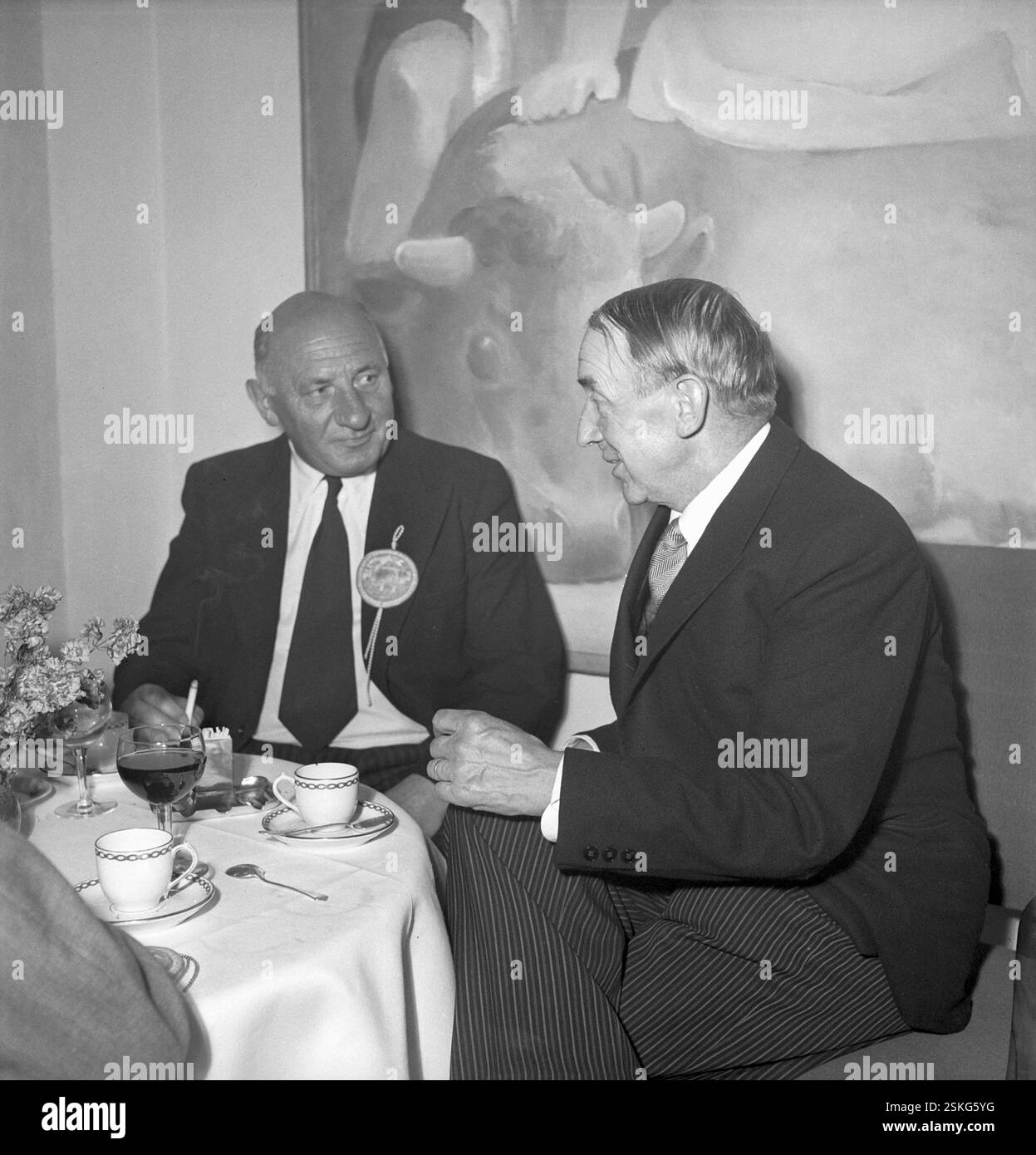 Bankett zur Eröffnung der Junifestspiele 1949: Heinrich Gretler und ...