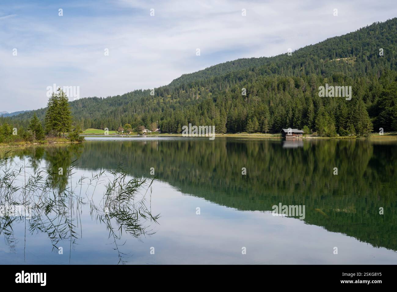 Huit at the lake Ferchensee, Mittenwald Stock Photo - Alamy