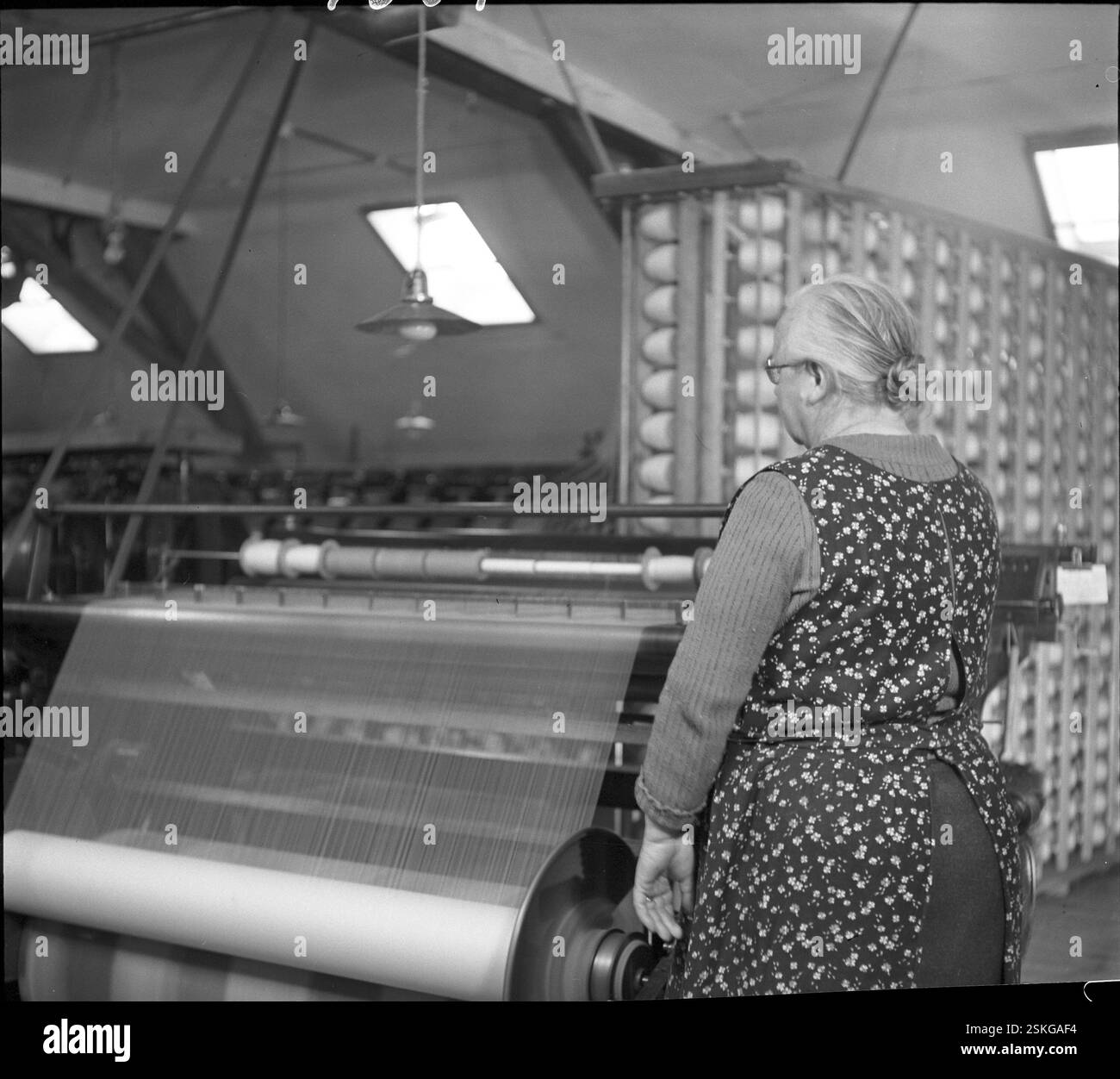 Textilfabrik Gut AG, Webmaschine, 1940#Gut AG textile factory, weaving ...