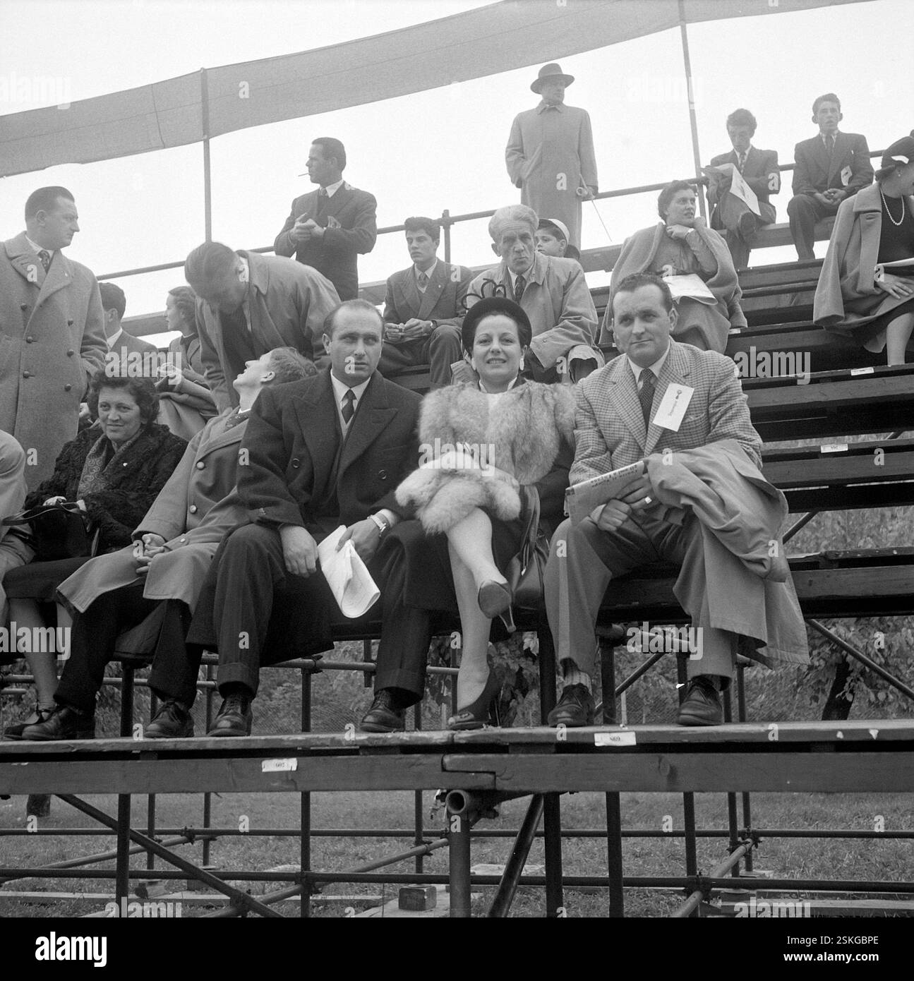 Juan manuel fangio 1952 hi-res stock photography and images - Alamy
