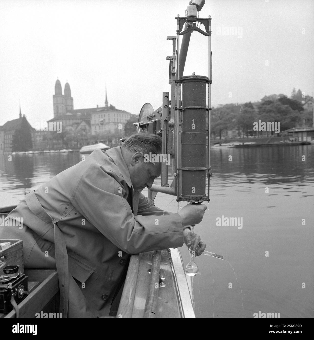 Das Kantonale Laboratorium erforscht die Verschmutzung des Zürichsee ...