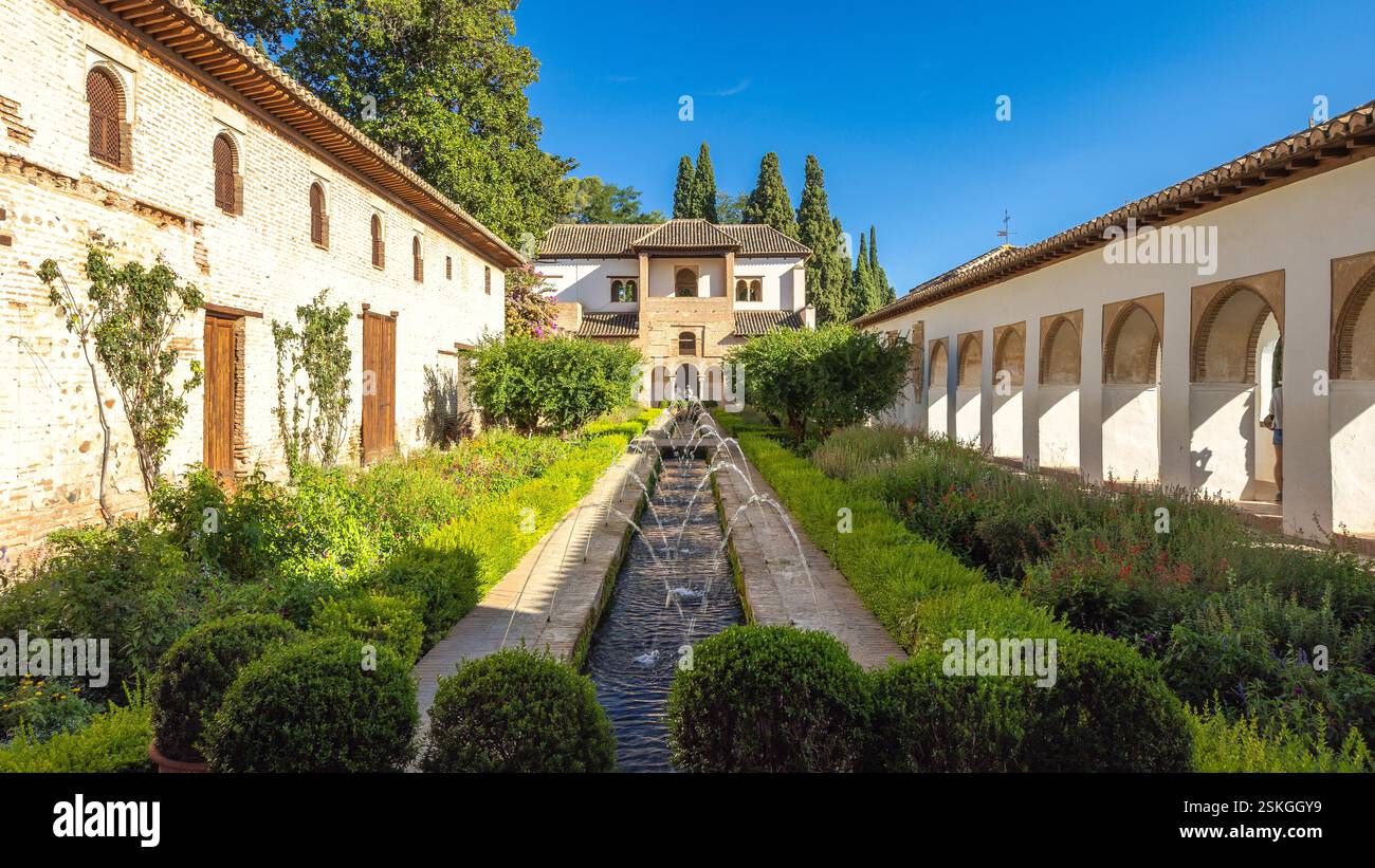 Outdoor patio alhambra in hi-res stock photography and images - Alamy