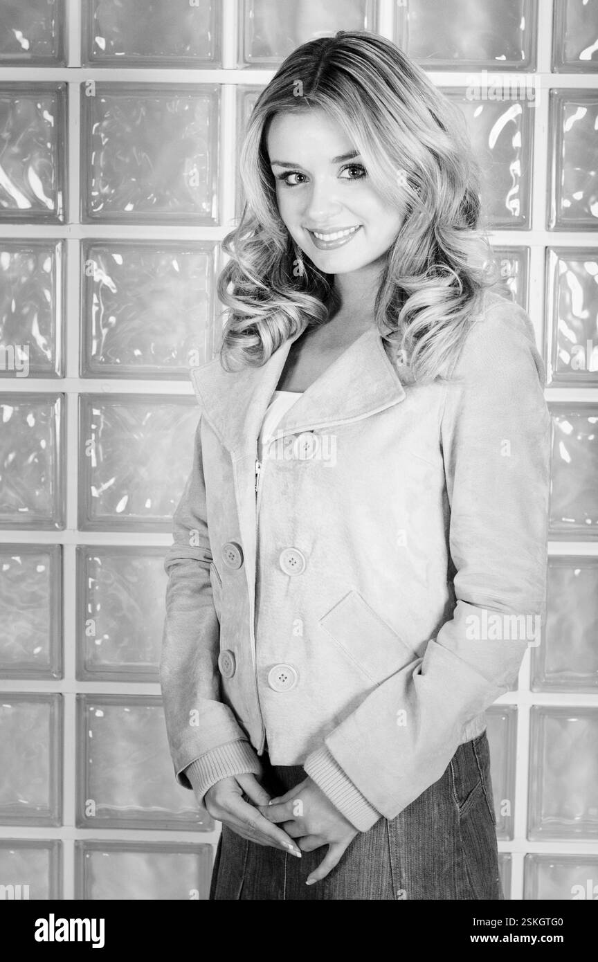 KATHERINE JENKINS, YOUNG, PORTRAIT, 2005: Operatic singer and TV star KATHERINE JENKINS, studio ...