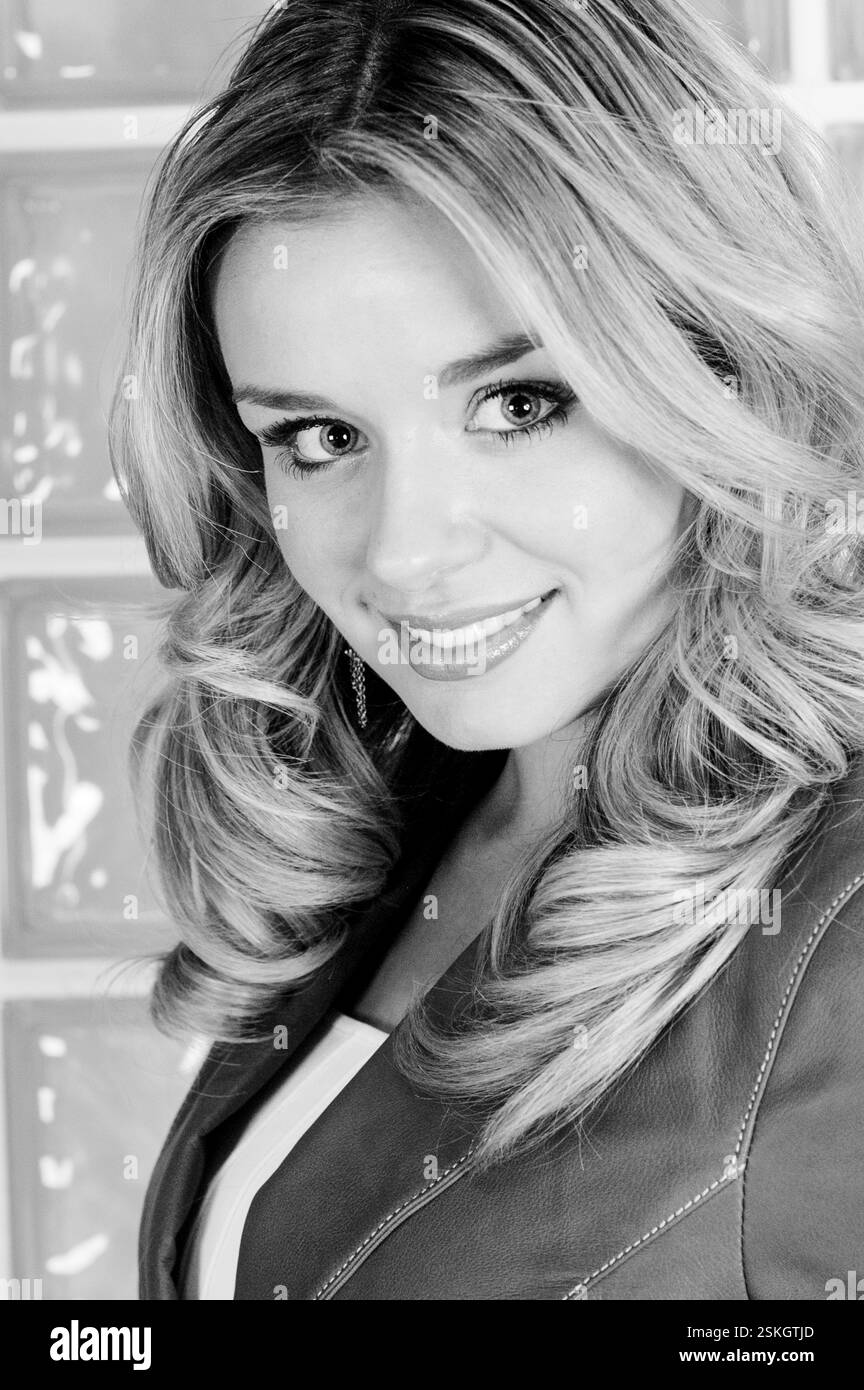 KATHERINE JENKINS, YOUNG, PORTRAIT, 2005: Operatic singer and TV star ...