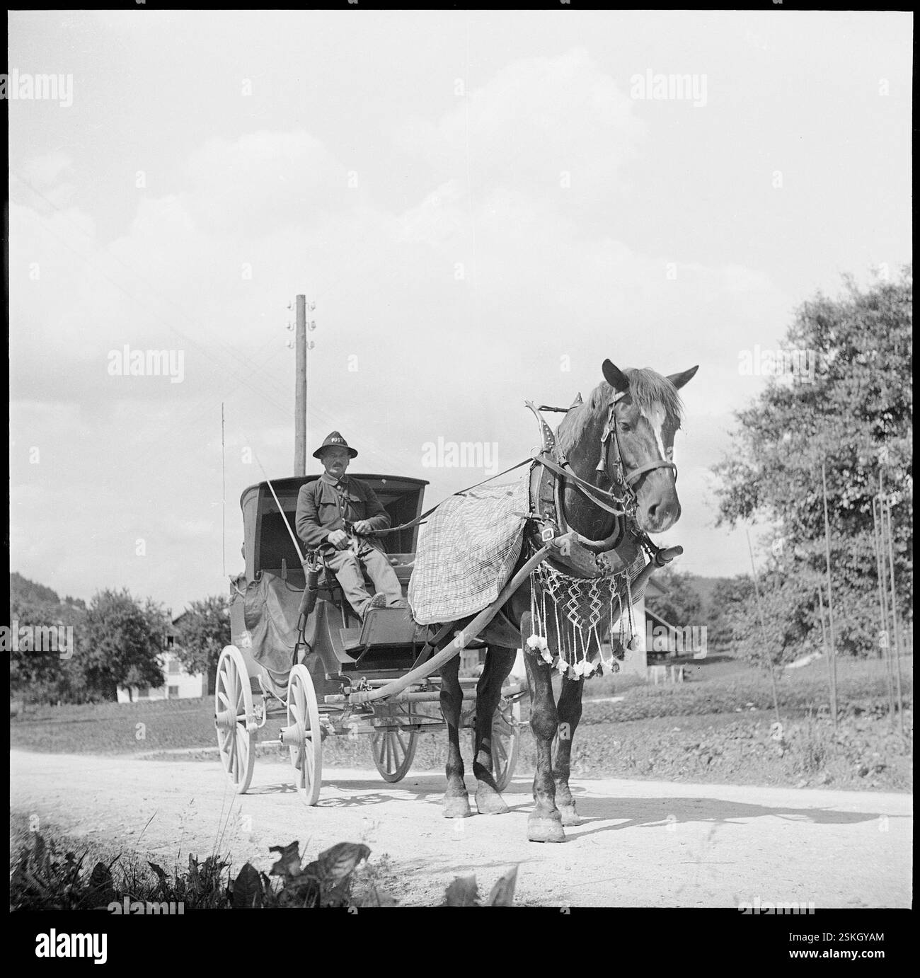 Sulz, Postbote unterwegs mit Pferdewagen, 1940#Sulz, postman on horse ...