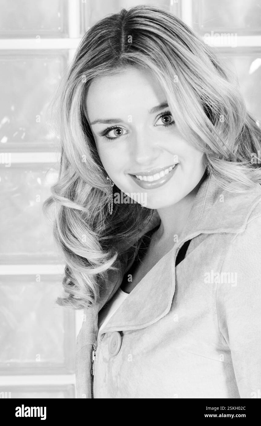 KATHERINE JENKINS, YOUNG, PORTRAIT, 2005: Operatic singer and TV star ...