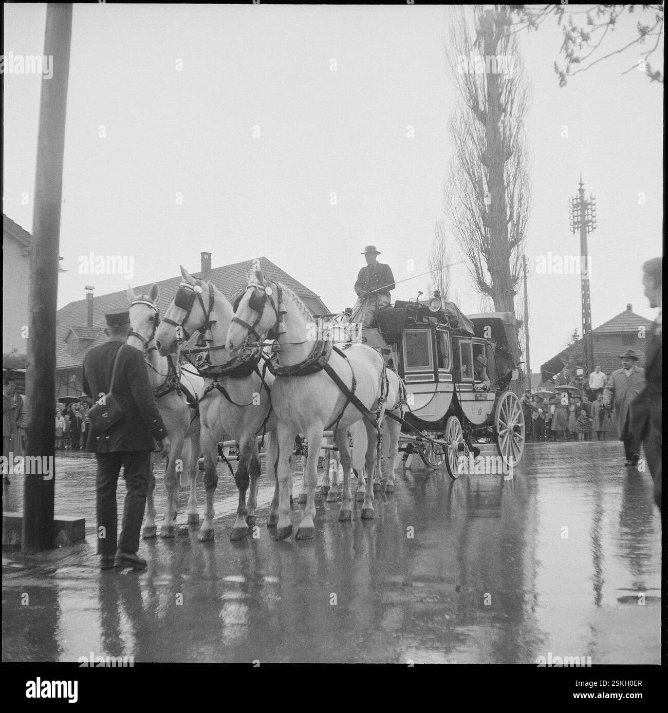 PTT feiert 50 Jahre Postauto, Bern 1956#PTT celebrates postal bus 50th ...