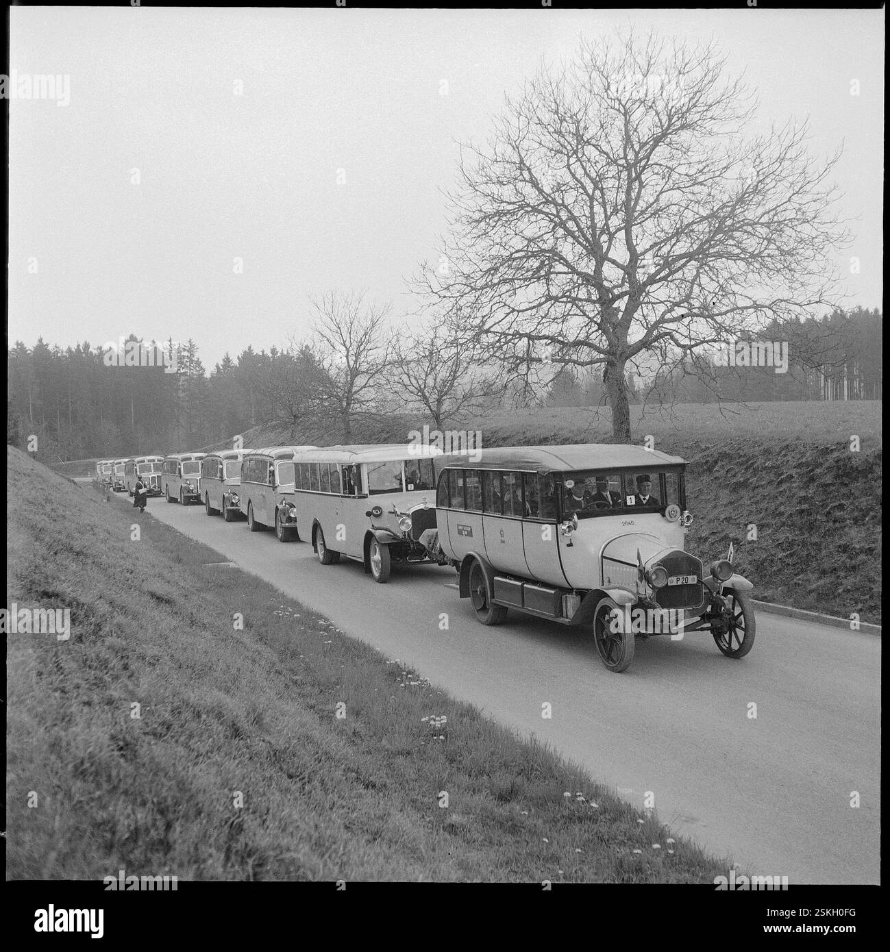 PTT feiert 50 Jahre Postauto, Bern 1956#PTT celebrates postal bus 50th ...