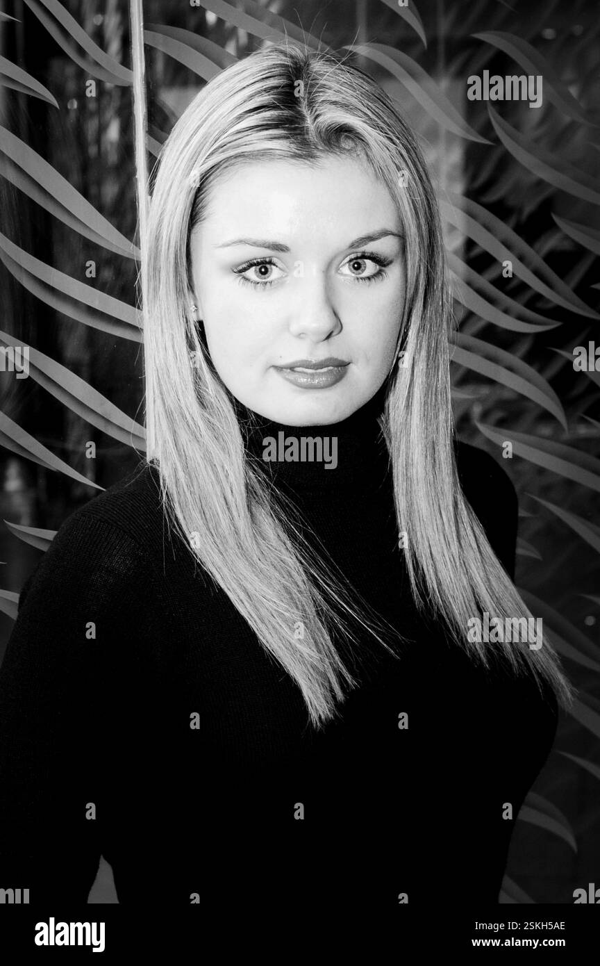 KATHERINE JENKINS, VERY YOUNG, 2003: A portriat of operatic singer ...