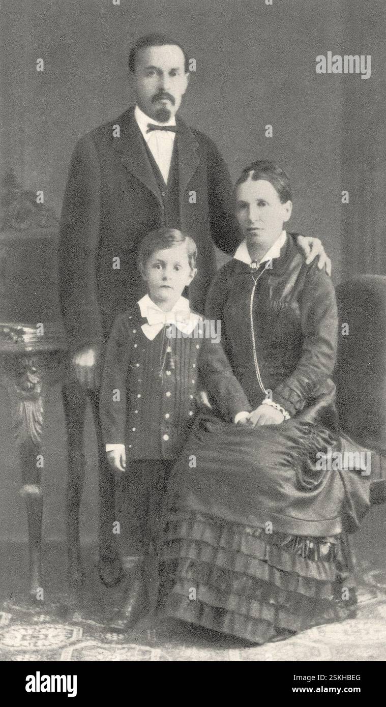 der am 18. Juni 1876 geborene Paul August Ringier mit seinen Eltern; er ...