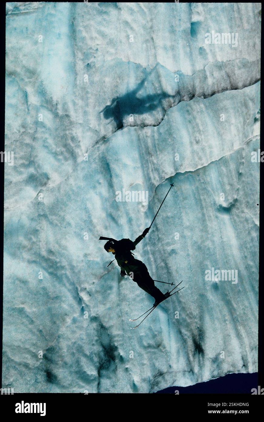 Absturz eines Puppen-Soldaten, James Bond-Film "A View to a Kill" 1984# ...