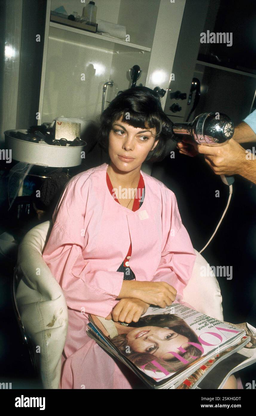 Mireille Mathieu, Sängerin1973#Mireille Mathieu, singer 1973 Stock ...