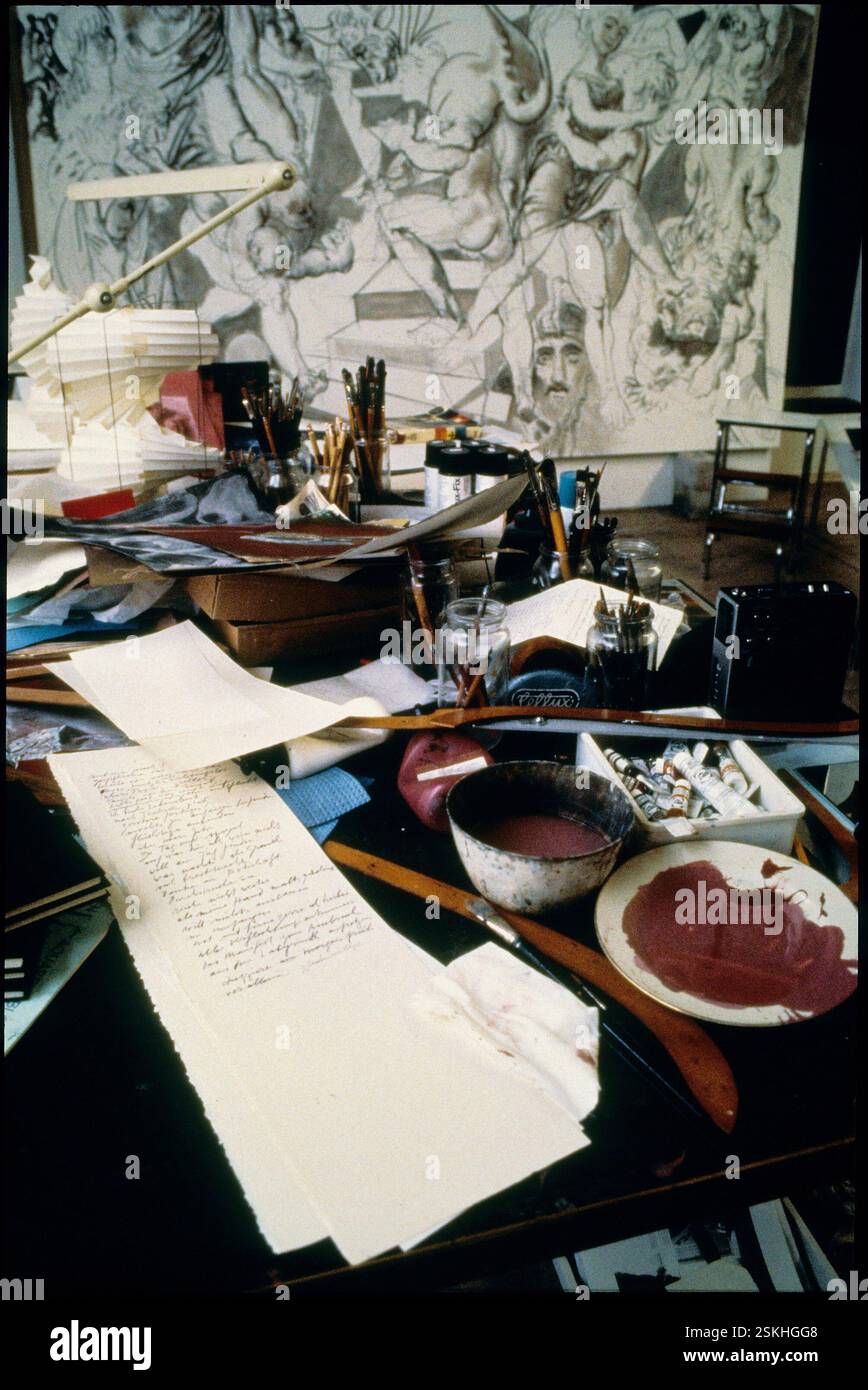 Atelier von Hans Erni 1984#Hans Erni's studio 1984 Stock Photo - Alamy