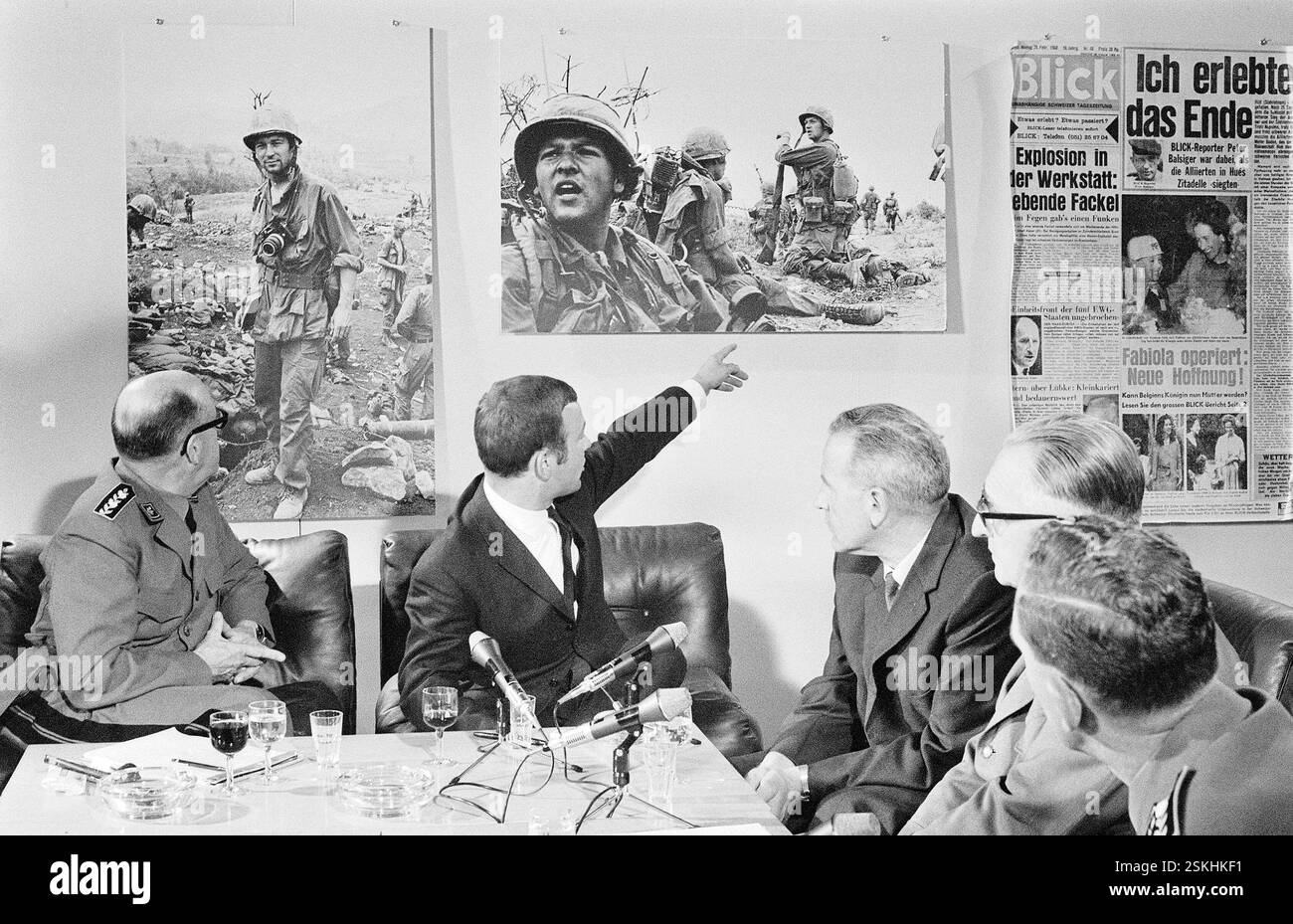 Blick Journalist Peter Balsiger nach seiner Rückkehr aus Vietnam, 1968# ...