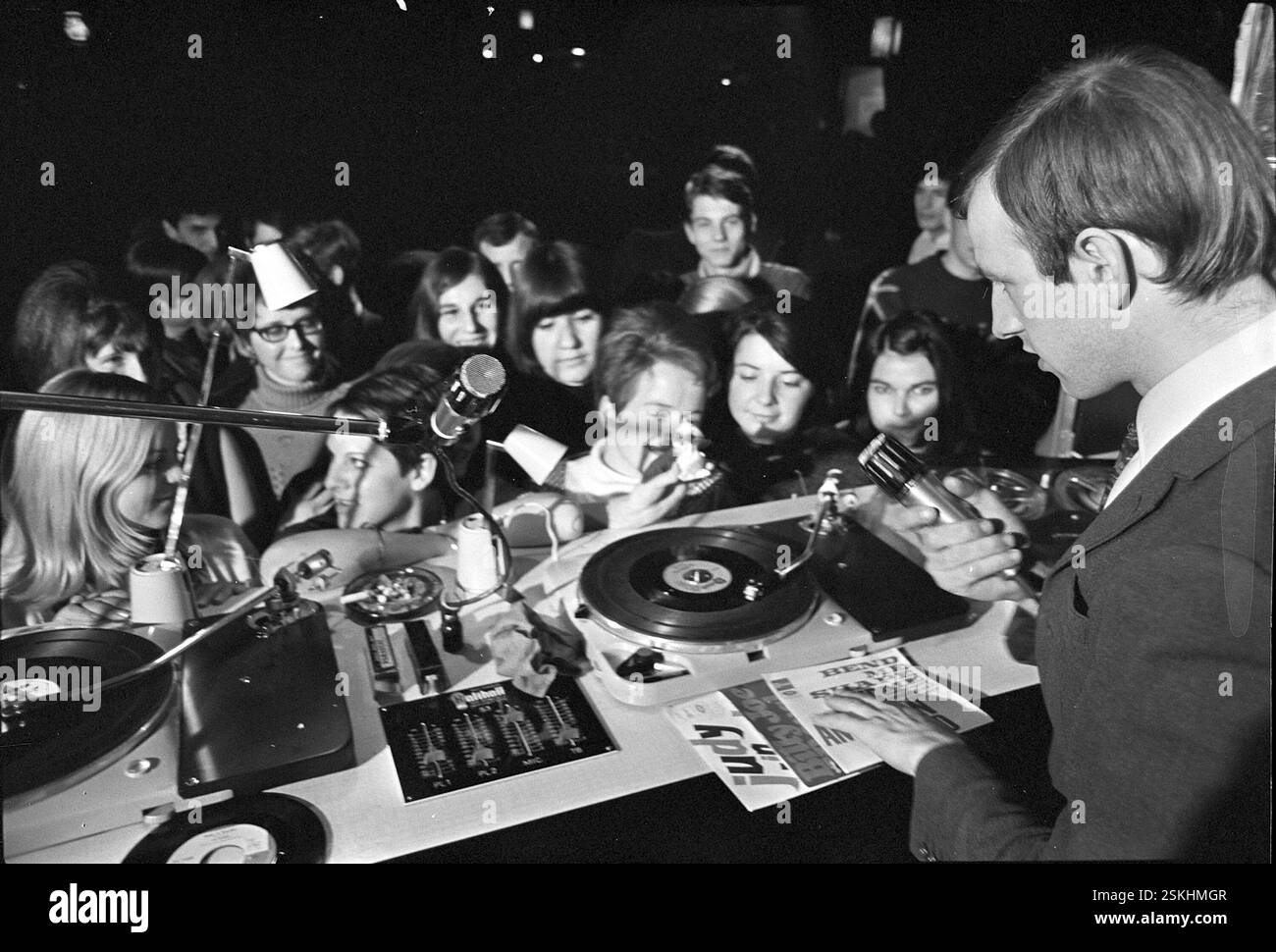 DJ Michael Jones, Discjockey, 1968#DJ Michael Jones, disc jockey, 1968 ...