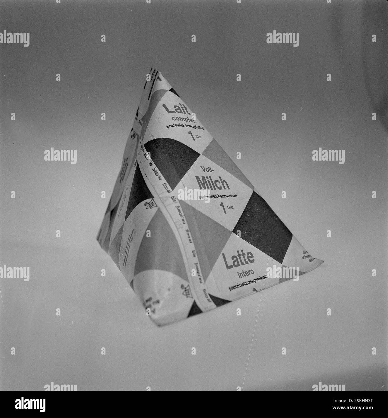 Tetrapack, Tetra Pak--- 1l Pastmilch, pasteurisierte Milch Packung 1968 ...